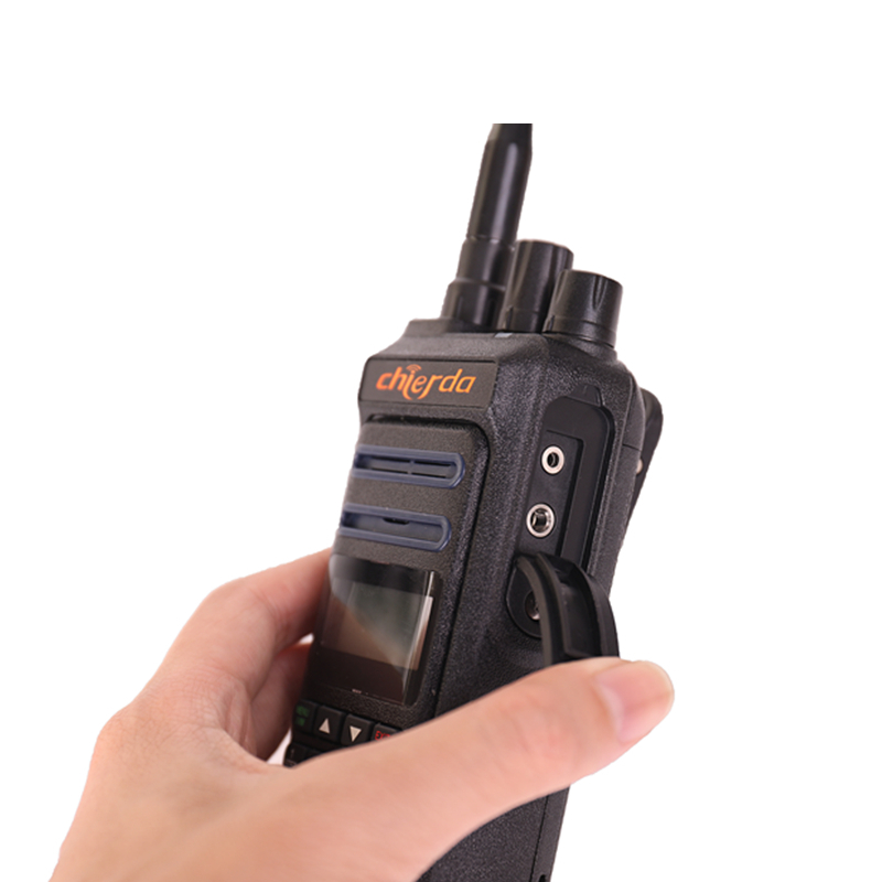 How To Effectively Use a Two-Way Radio in an Emergency – Global Leading ...